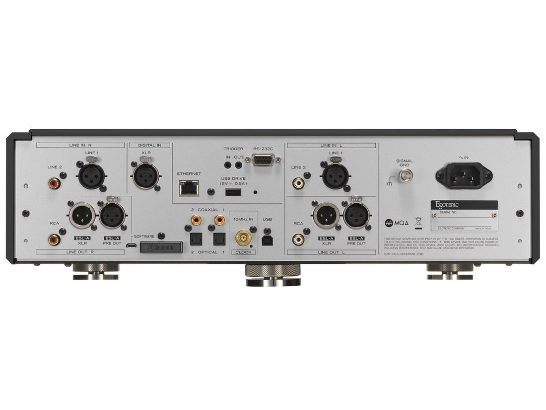 Esoteric N-05XE Headphone Amplifier, USB DAC and Network Player | Moon ...